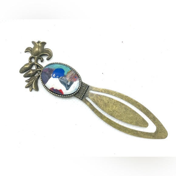 Hand Crafted | Office | Handmade Dome Bookmark Oval Shaped Floral | Poshmark
